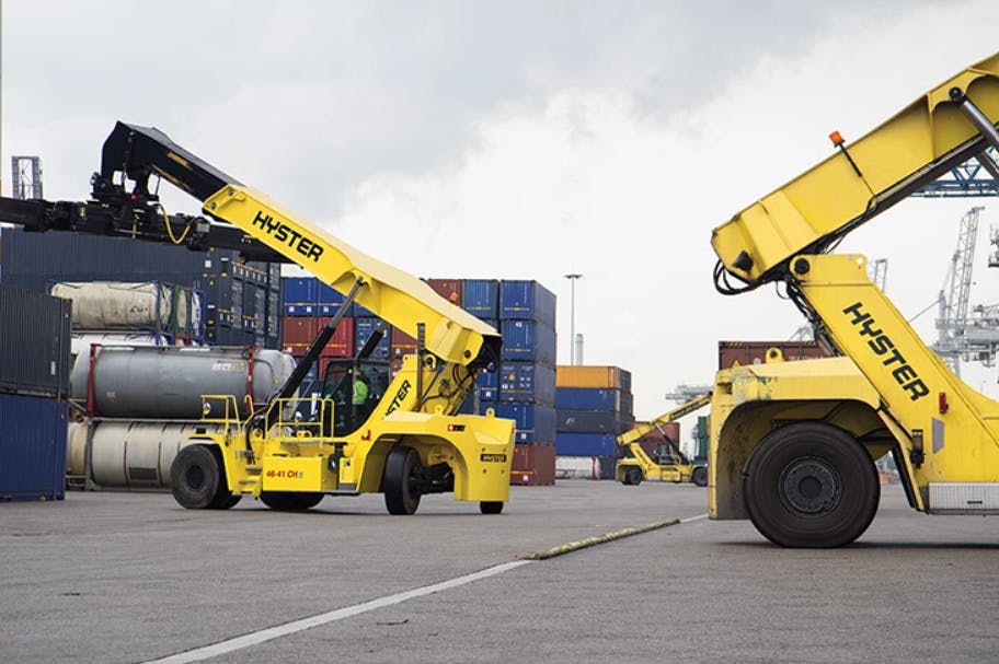 Hyster Supplying 10 Electric Terminal Tractors to Decarbonize Shipping ...